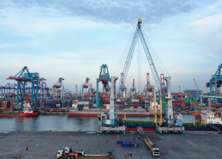 Bedah Istilah “Docking”: Pengertian serta Proses Docking Kapal ...